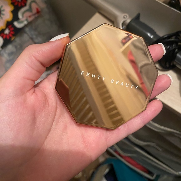 Fenty Beauty | Makeup | Fenty Beauty Sun Stalkr Bronzer | Poshmark